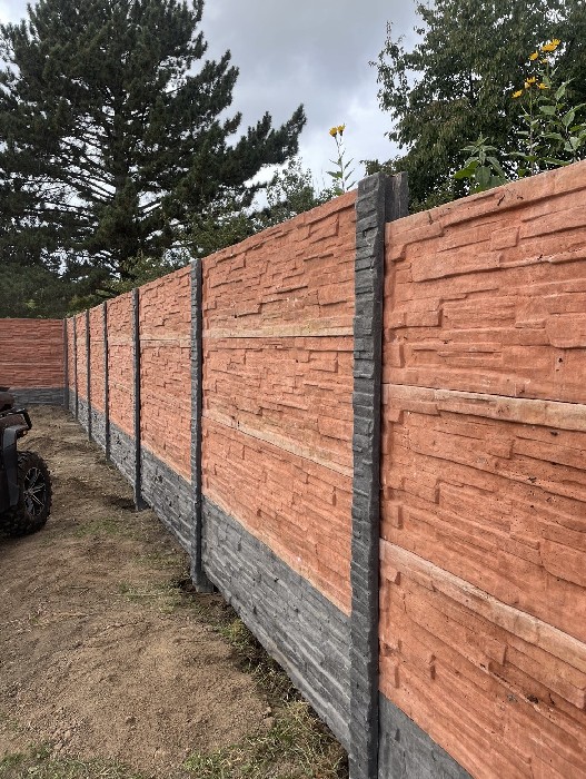 Ploty Kolín - Hlavní stránka - Betonové, 3D a pletivové ploty